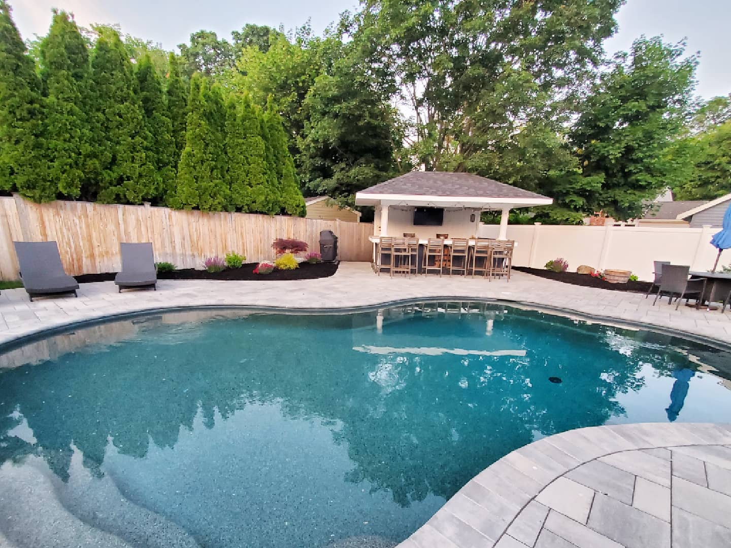 Home [bandboutdoorsolutions.com]